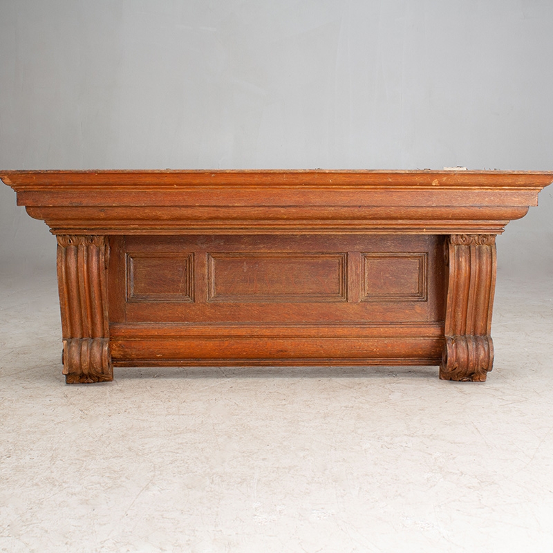 Oak Header | Andy Thornton