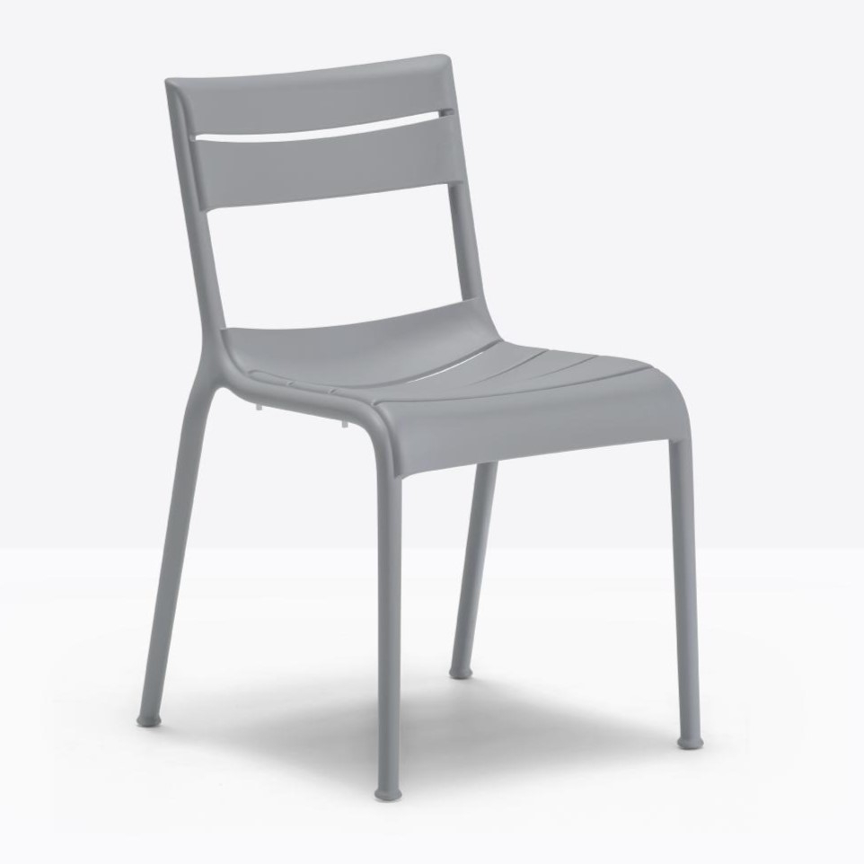 Souvenir 550 Stackable Side Chair | Andy Thornton